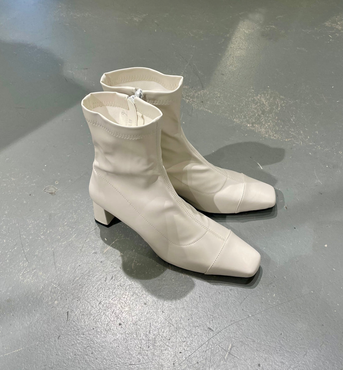 Retro Romi Span Ankle Boots – Rococo Seoul